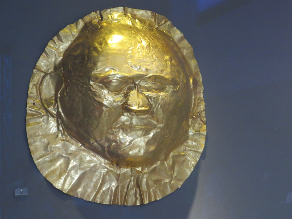 Dr. SkySkull in Greece: The National Archaeological Museum | Skulls in ...