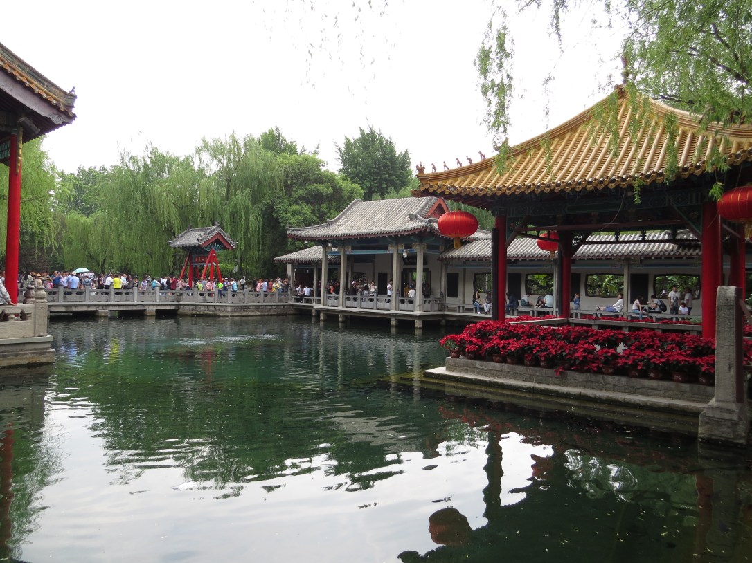 Dr. SkySkull in China, Part 1: Baotu Spring | Skulls in the Stars